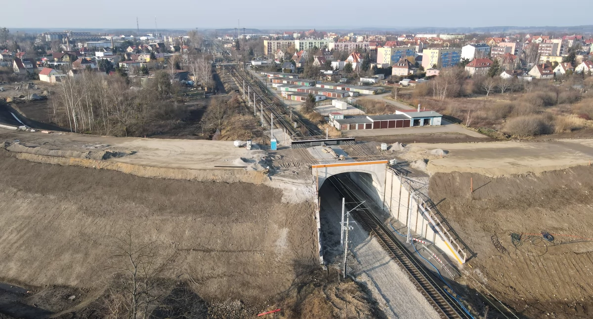 Budowa wiaduktu i Śródmiejskiego Obejścia Wołowa na finiszu